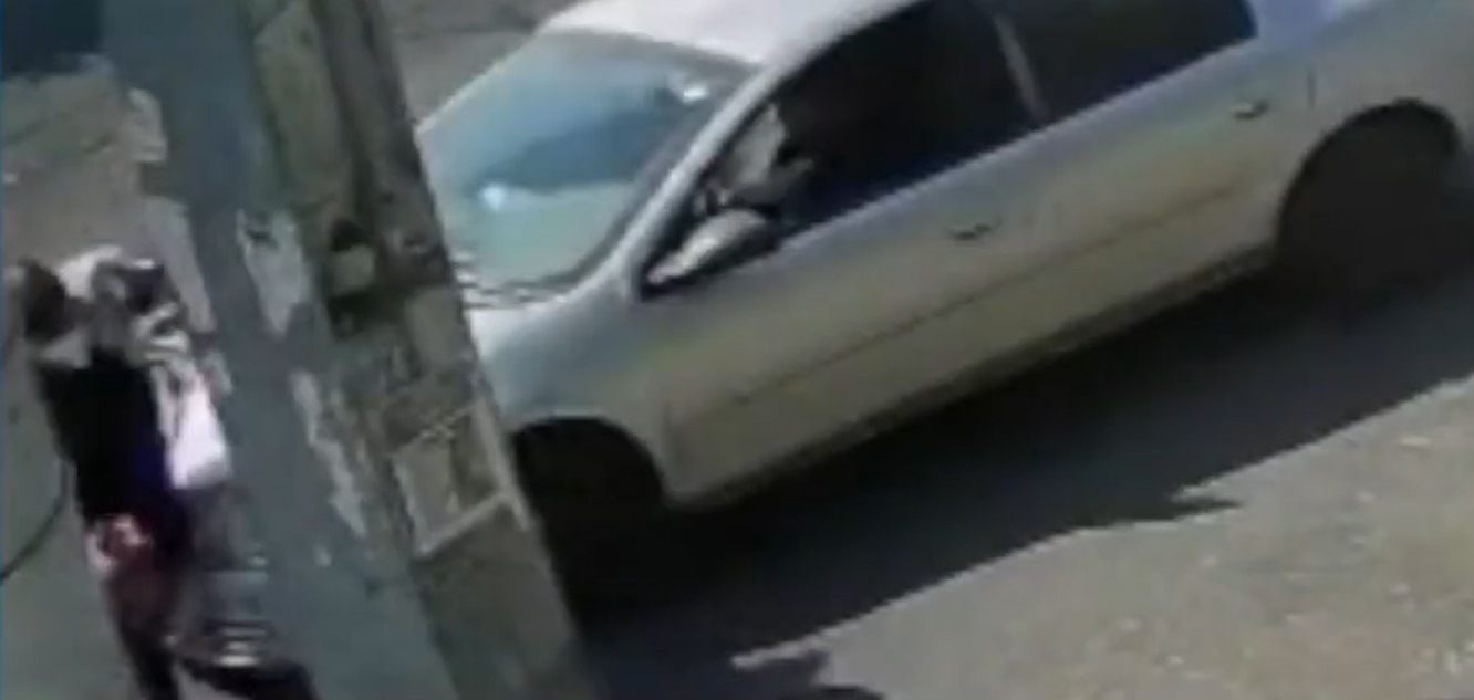 VIDEO: Atropellan a abuelita de 73 años en Guadalajara ¡Indignante!