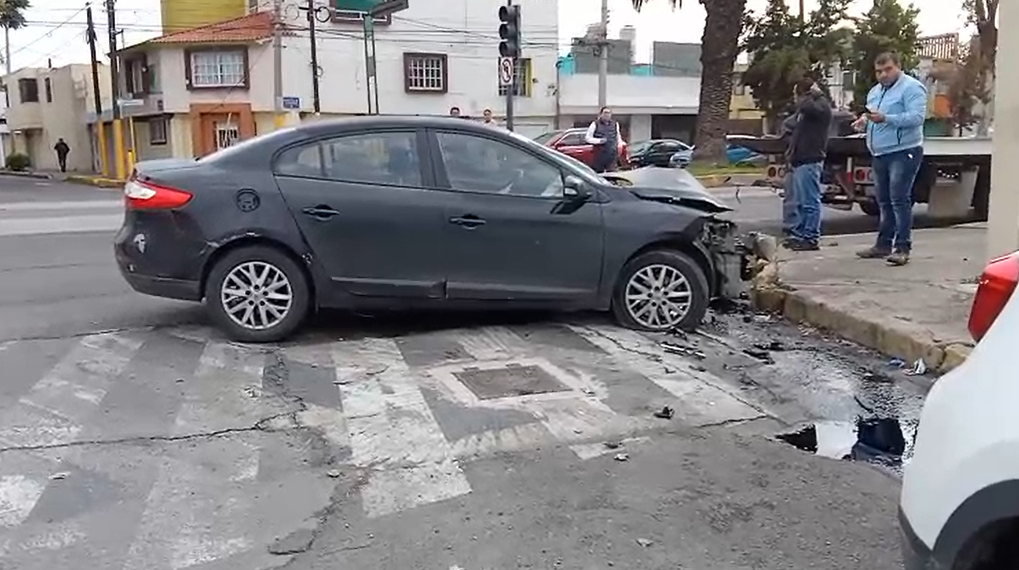 Así fue el FUERTE CHOQUE en la Diagonal Defensores de la República y 15 ...