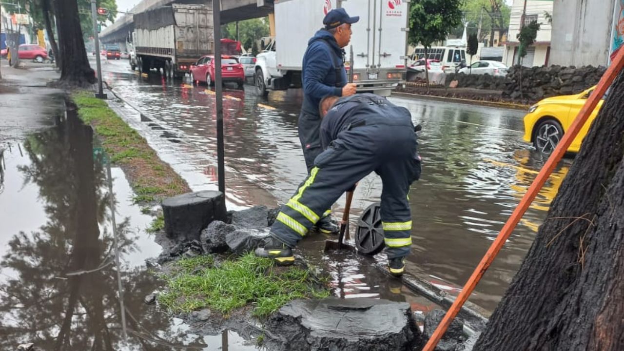 Inundaciones CDMX: La basura en las calles, una de las principales razones