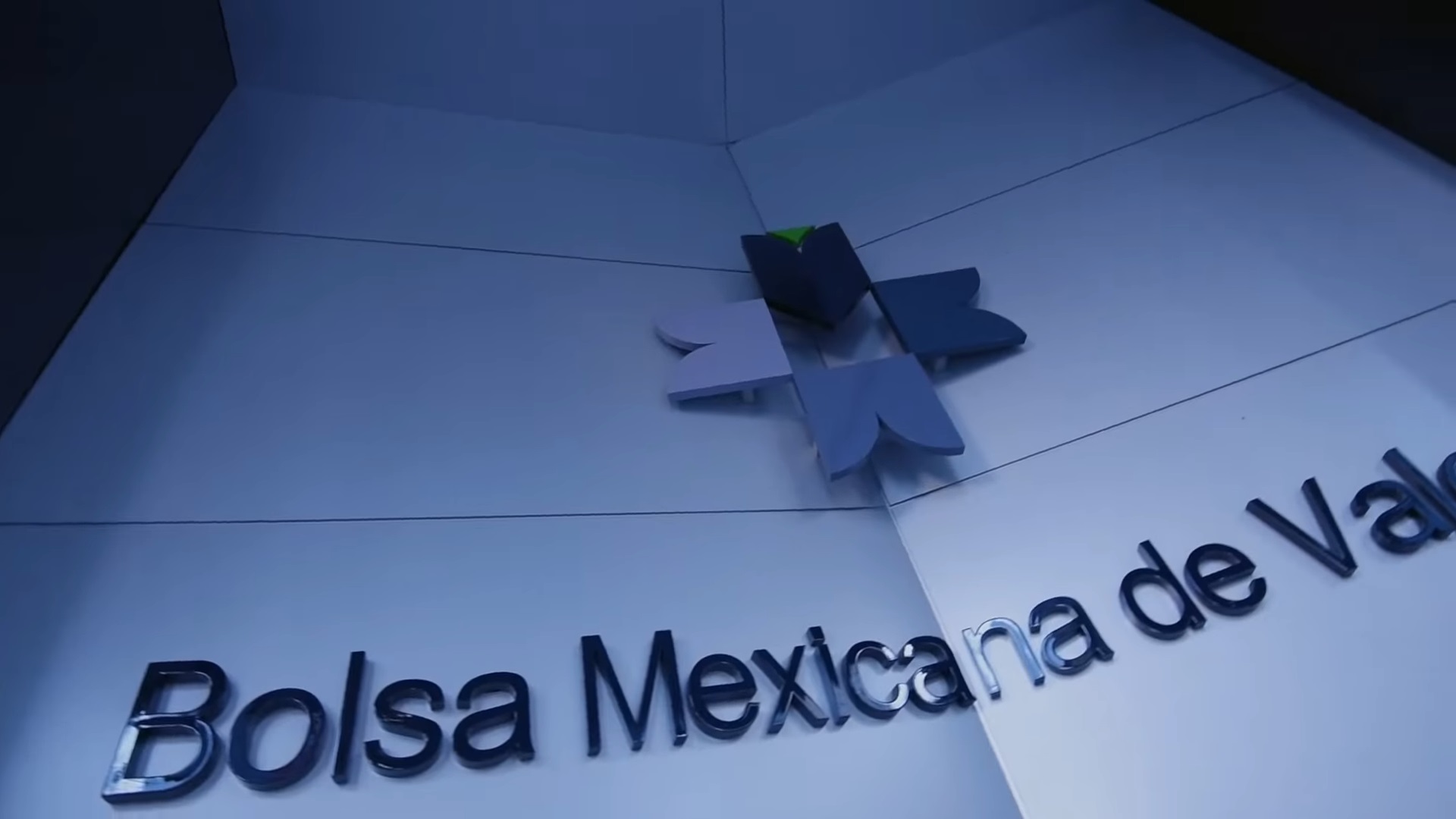 BMV avanza con cautela, empieza a mirar hacia la reunión de la Fed
