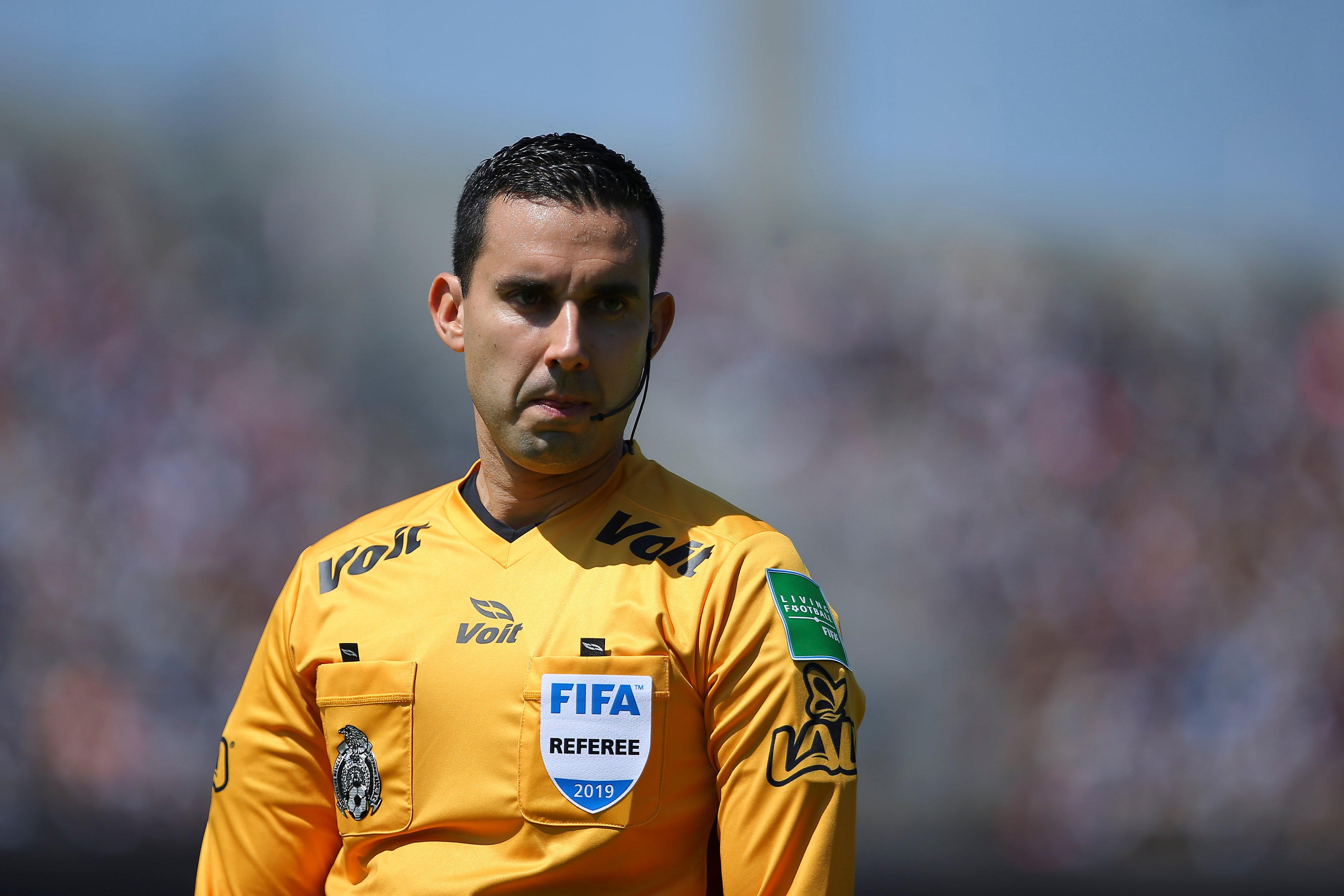 ¿Quién es el árbitro César Ramos Palazuelos?