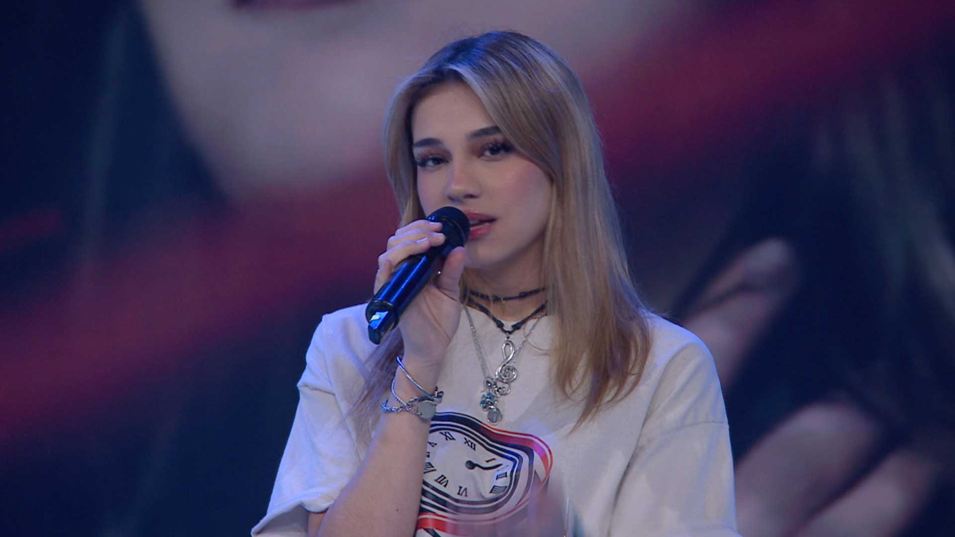 Mar Lara nos cantó "Destiempo", su reciente lanzamiento