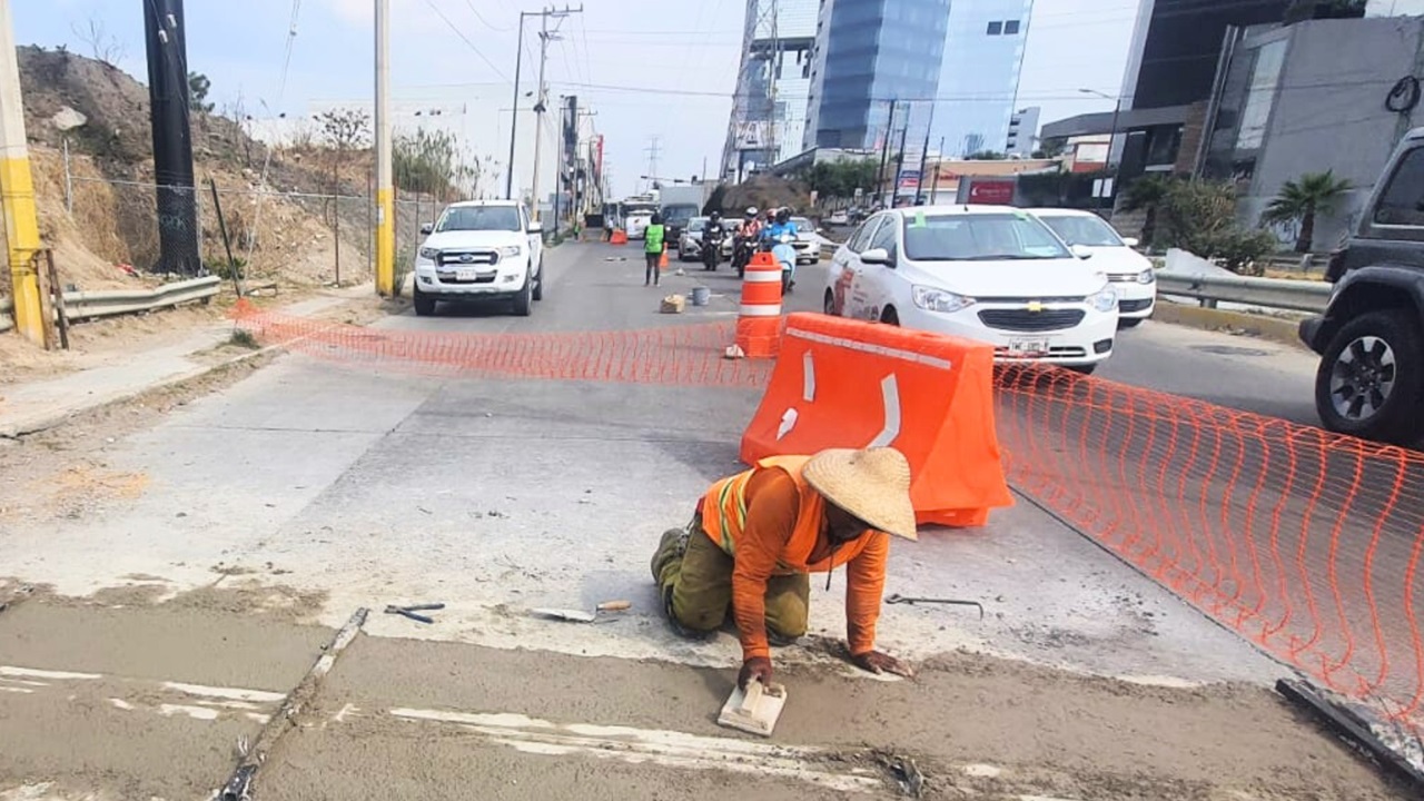 Bulevar Municipio Libre-Río Atoyac: Reportan cierre parcial del puente ...