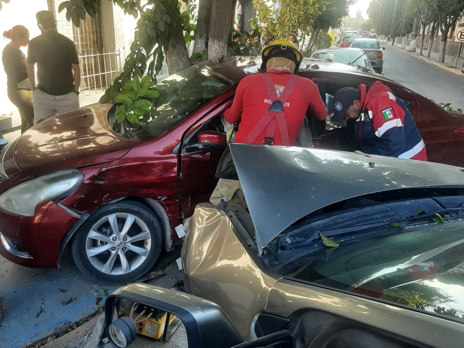 Durango: Accidente múltiple en Lerdo deja a mujer atrapada