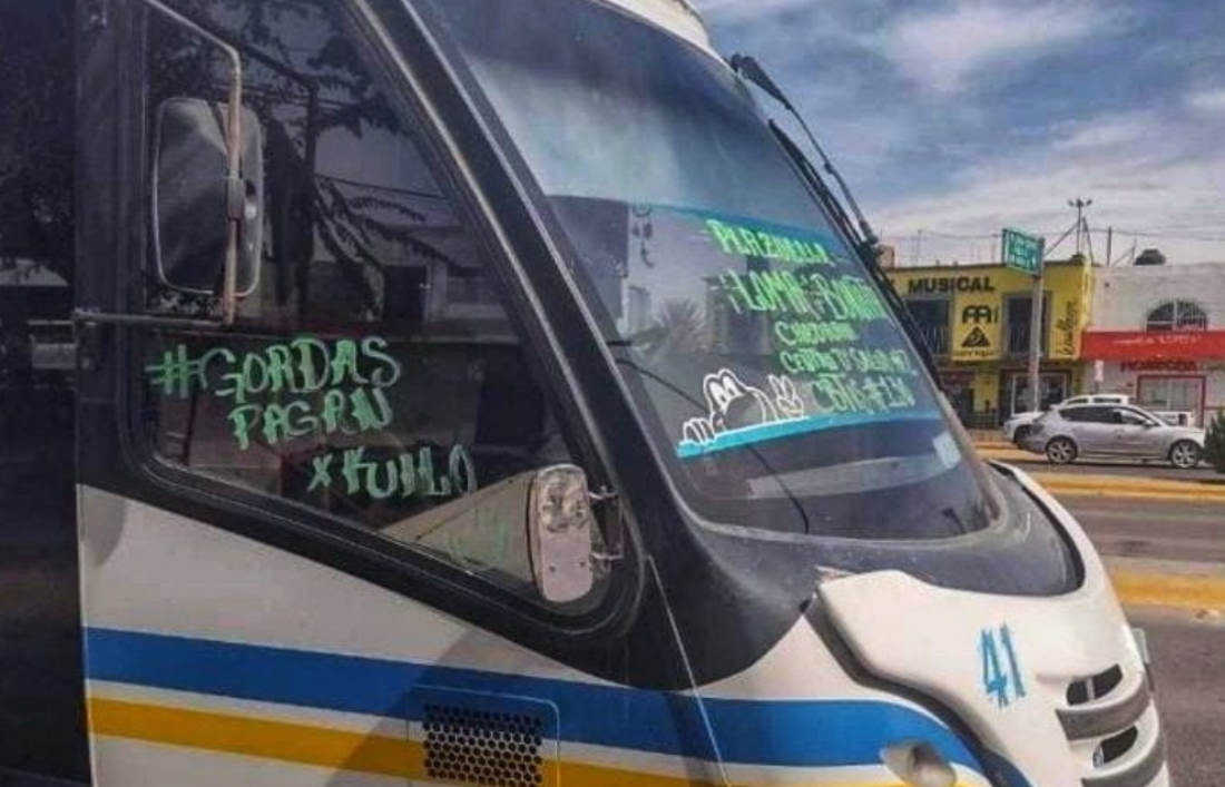 Chofer en Durango recibe sanción por letrero discriminatorio