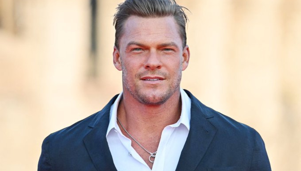 Alan Ritchson reveló las cantidades altas de testosterona que usó para ...