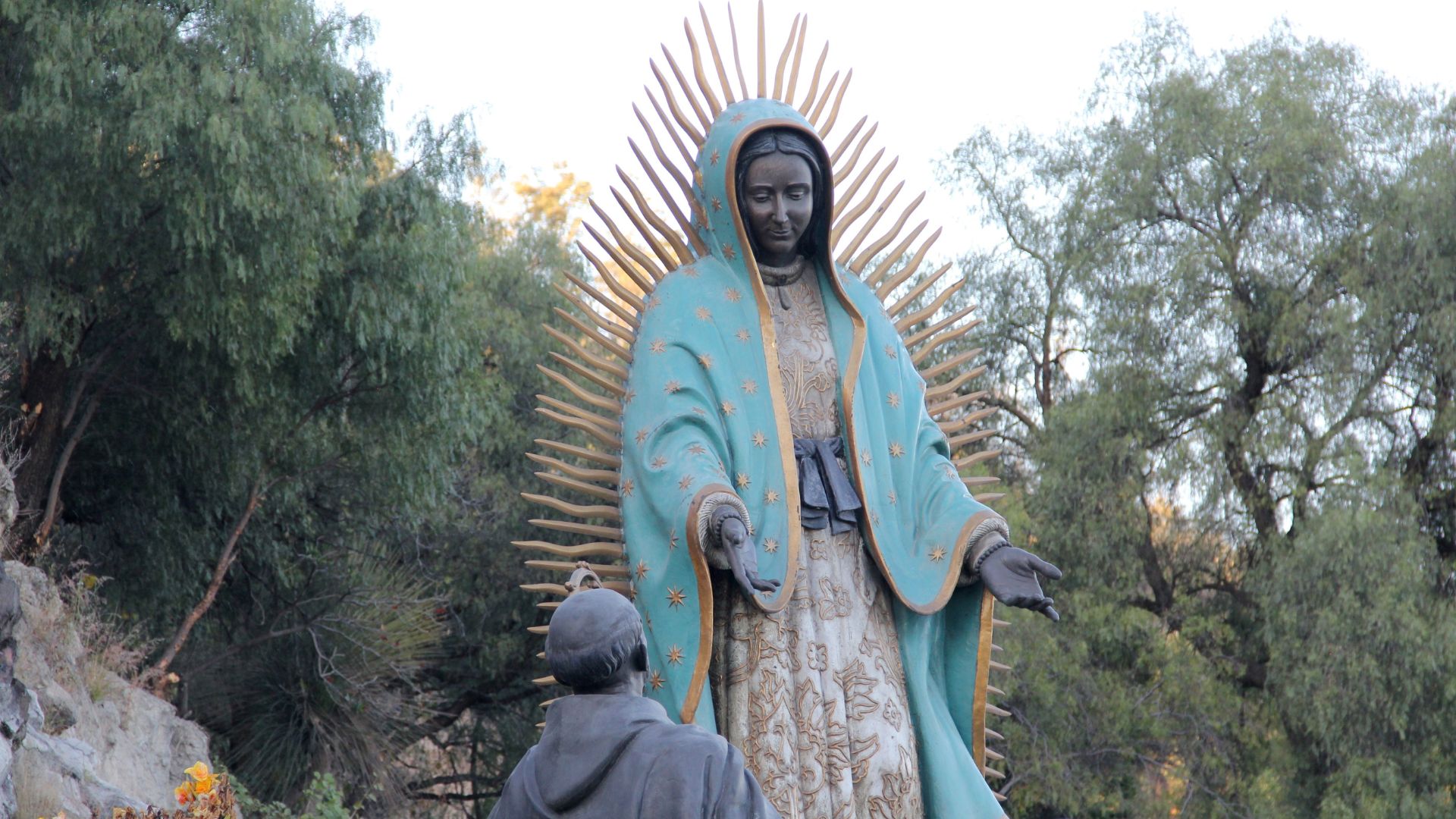 La historia de cómo la Virgen de Guadalupe se le apareció a Juan Diego y cómo surgió su templo