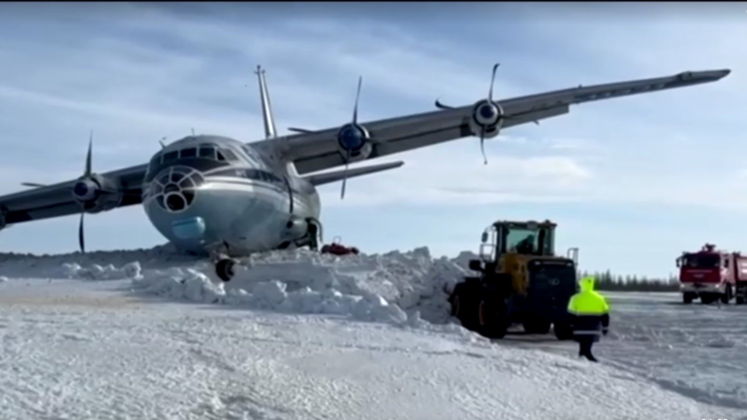 Aterrizaje de emergencia de avión ruso en Siberia: VIDEO
