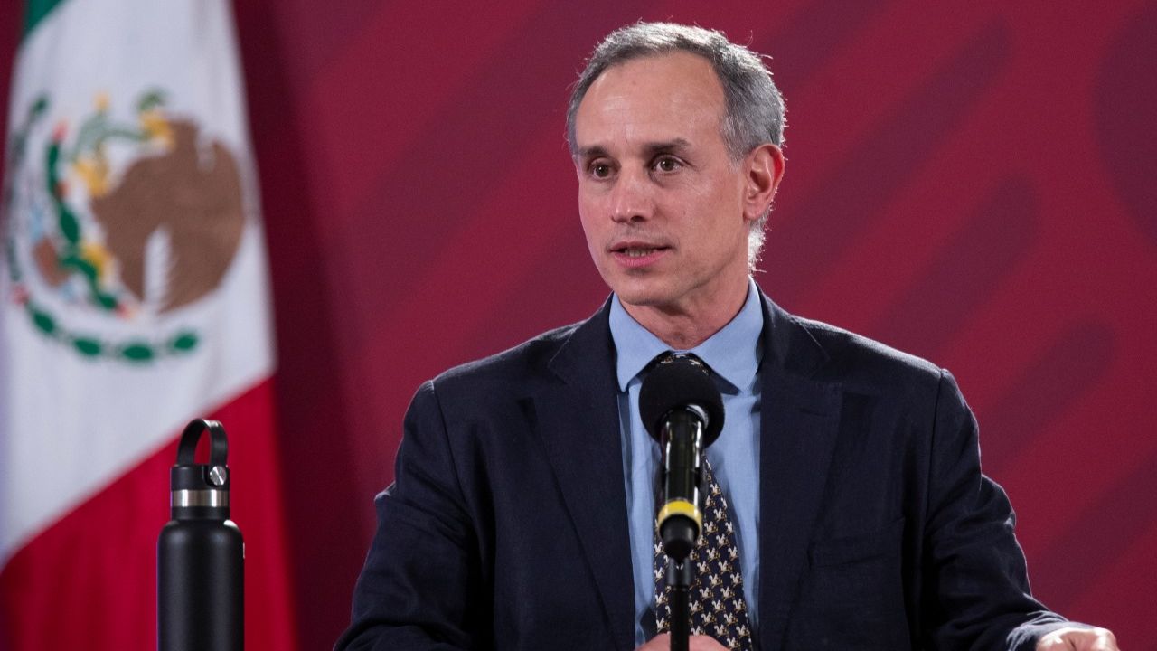 Hugo López-Gatell va por la jefatura de Gobierno de la CDMX, confirma AMLO