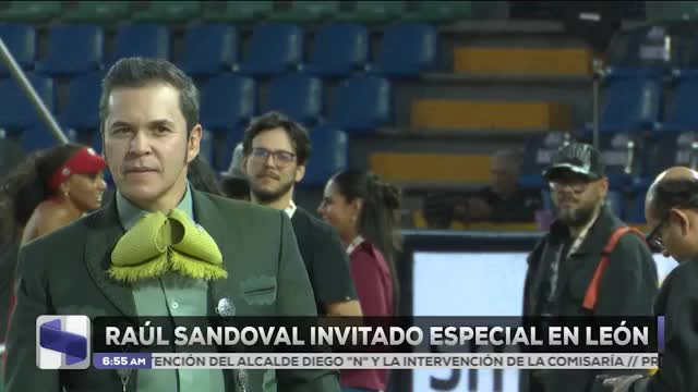 Video: Raúl Sandoval, invitado especial en el Juego de Estrellas en ...