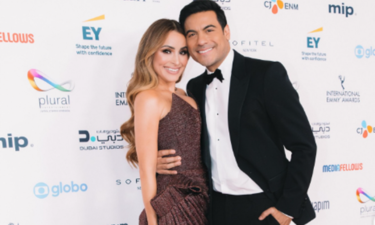 Así fue el romántico beso de Cynthia Rodríguez y Carlos Rivera en una ...