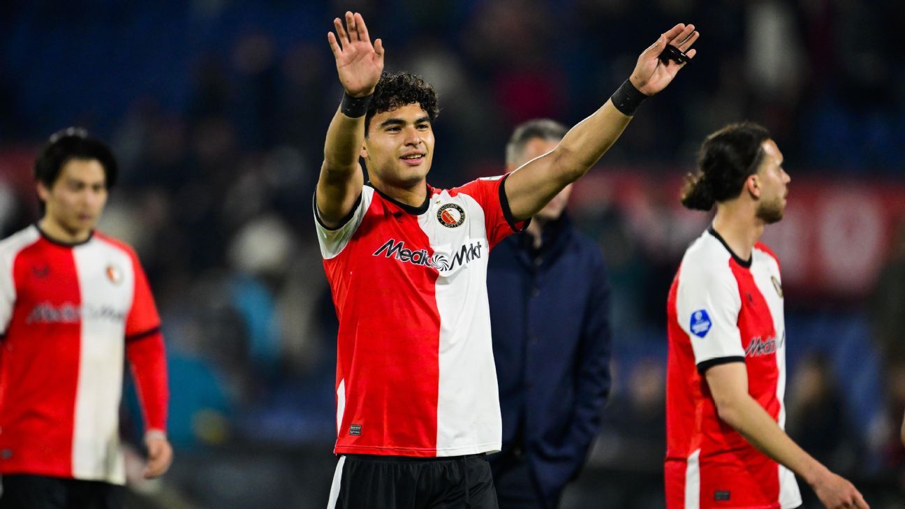 Stephano Carrillo: ¿Se queda en Feyenoord? Robin van Persie aclara su ...