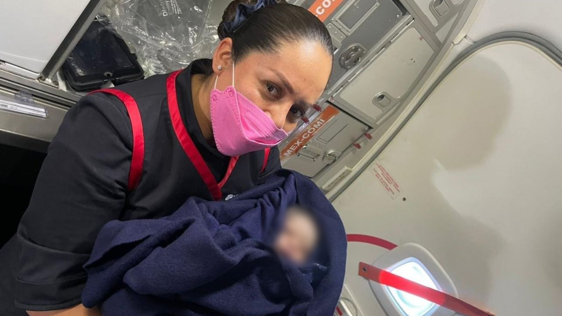 VIDEO: bebé nació en avión de Aeromexico, ¿cómo está el recién nacido?