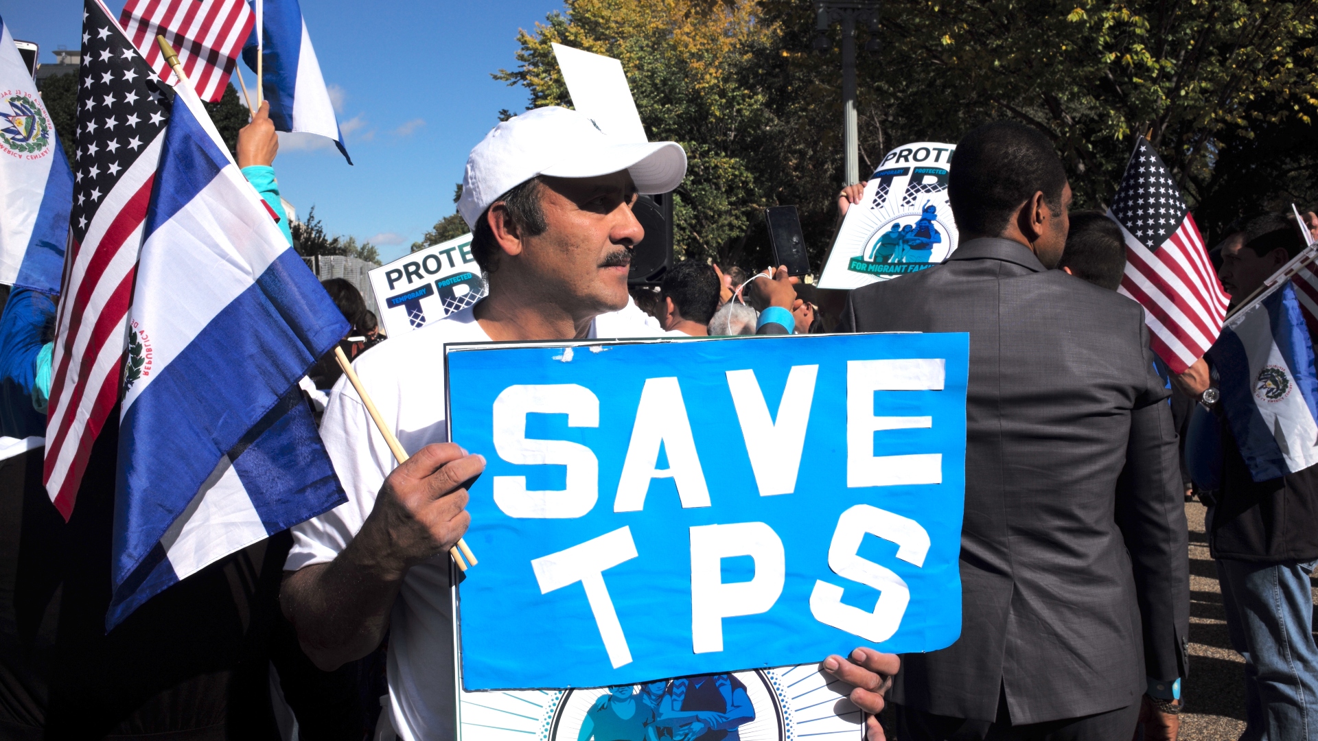 Tras la revocación del TPS, ¿qué pasa con los permisos vigentes?