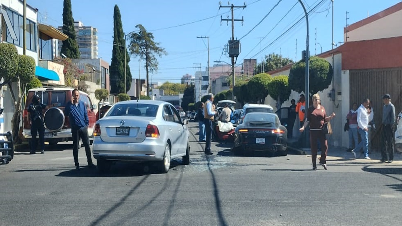 Choque en la colonia Huexotitla hoy 27 de noviembre de 2024 deja auto ...