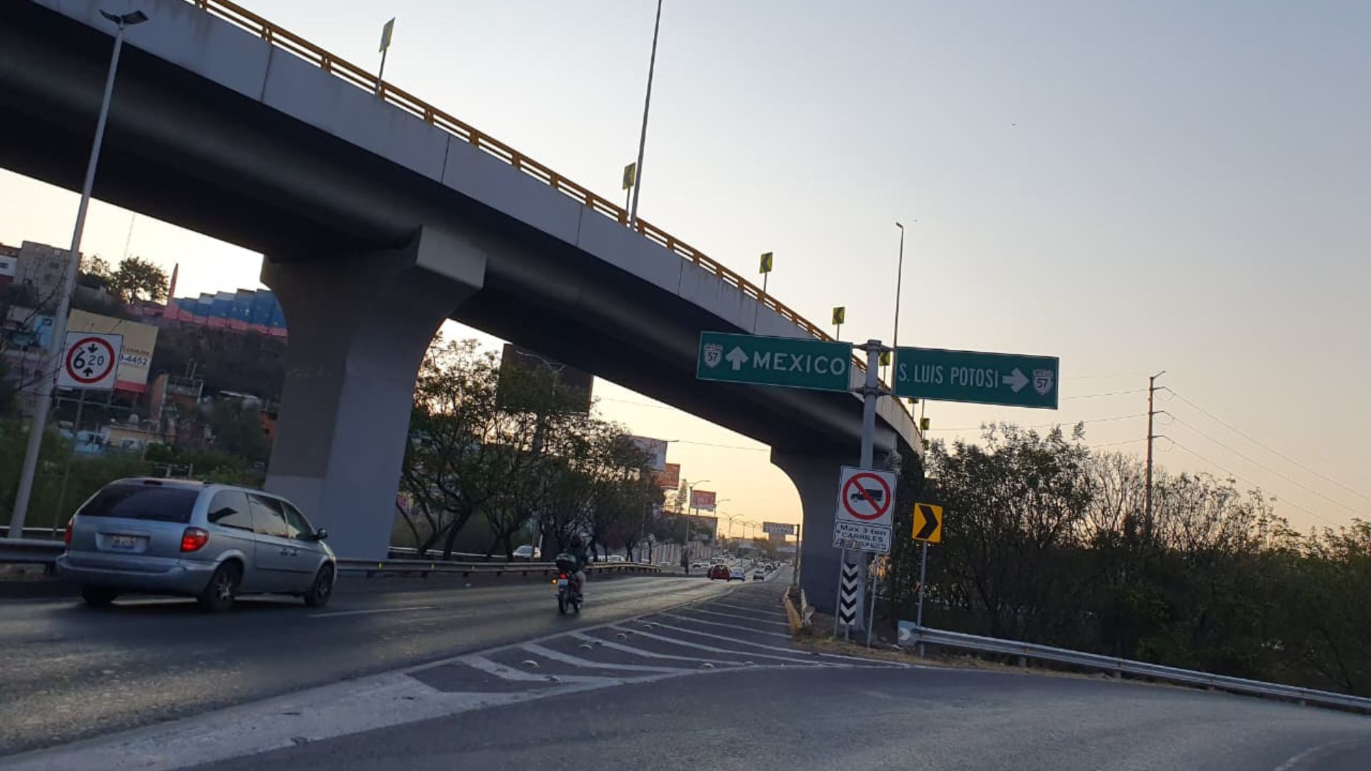 Tráfico en la autopista México‑Querétaro HOY 12 de octubre de 2025