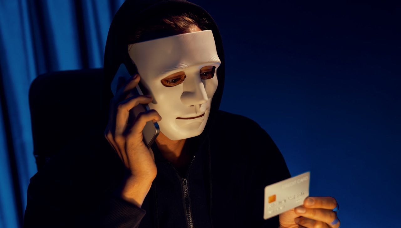 ¿Qué es el código *21 y cómo este fraude roba tus datos bancarios?