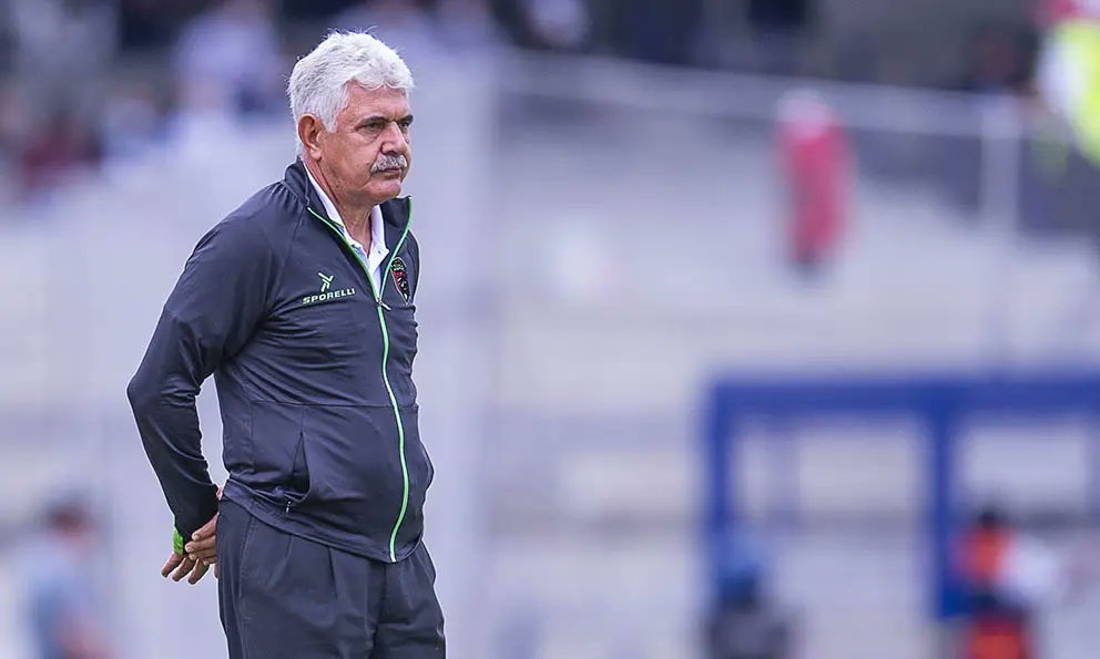 En Pumas aprueban la llegada del Tuca Ferretti