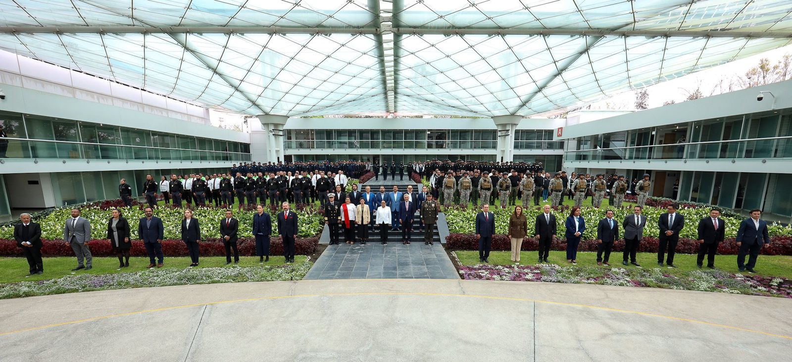 Se reúne Gabinete de Seguridad y Comisión Bicameral