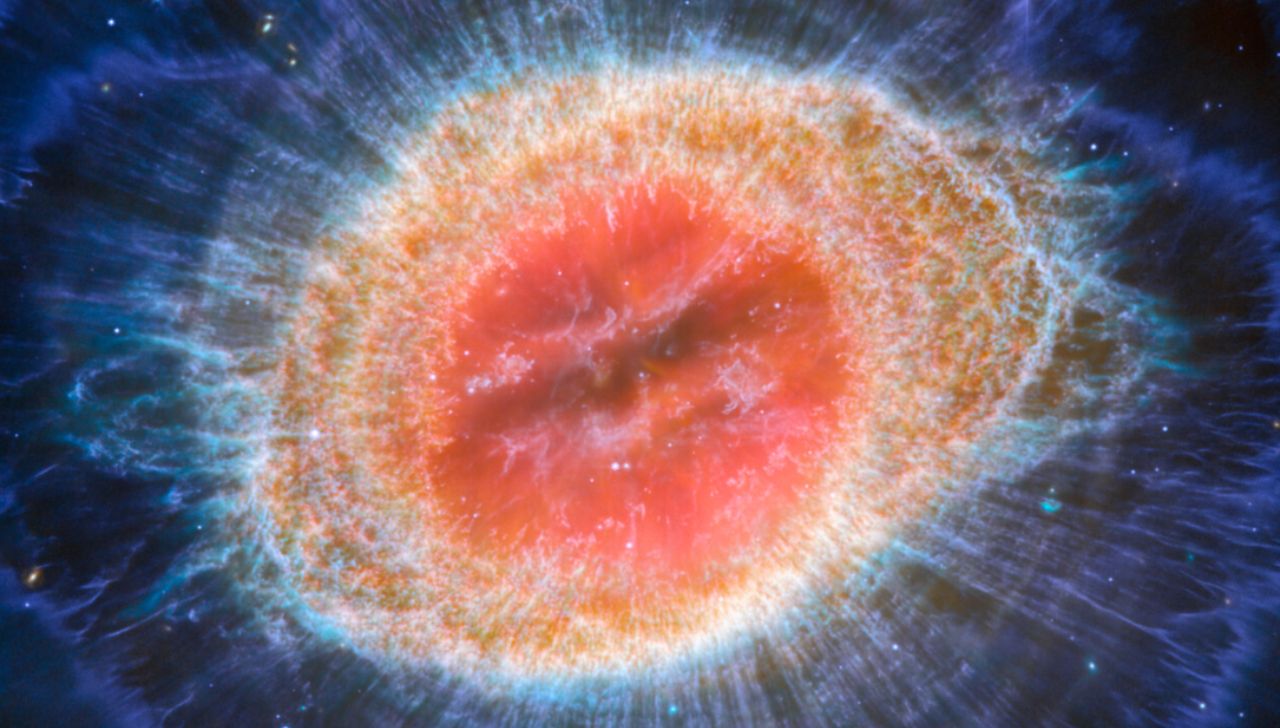 NASA: Publican nuevas fotos nítidas de la Nebulosa del Anillo