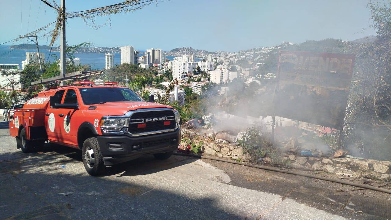Incendio en Acapulco: bomberos controlan siniestro hoy 26 de febrero de ...