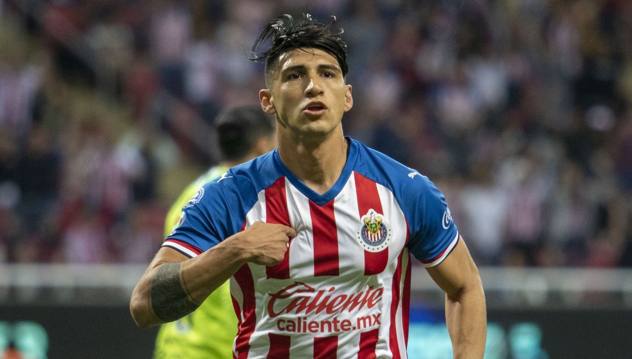 Así será la alineación de Chivas con sus refuerzos: Luis Romo y Alan ...