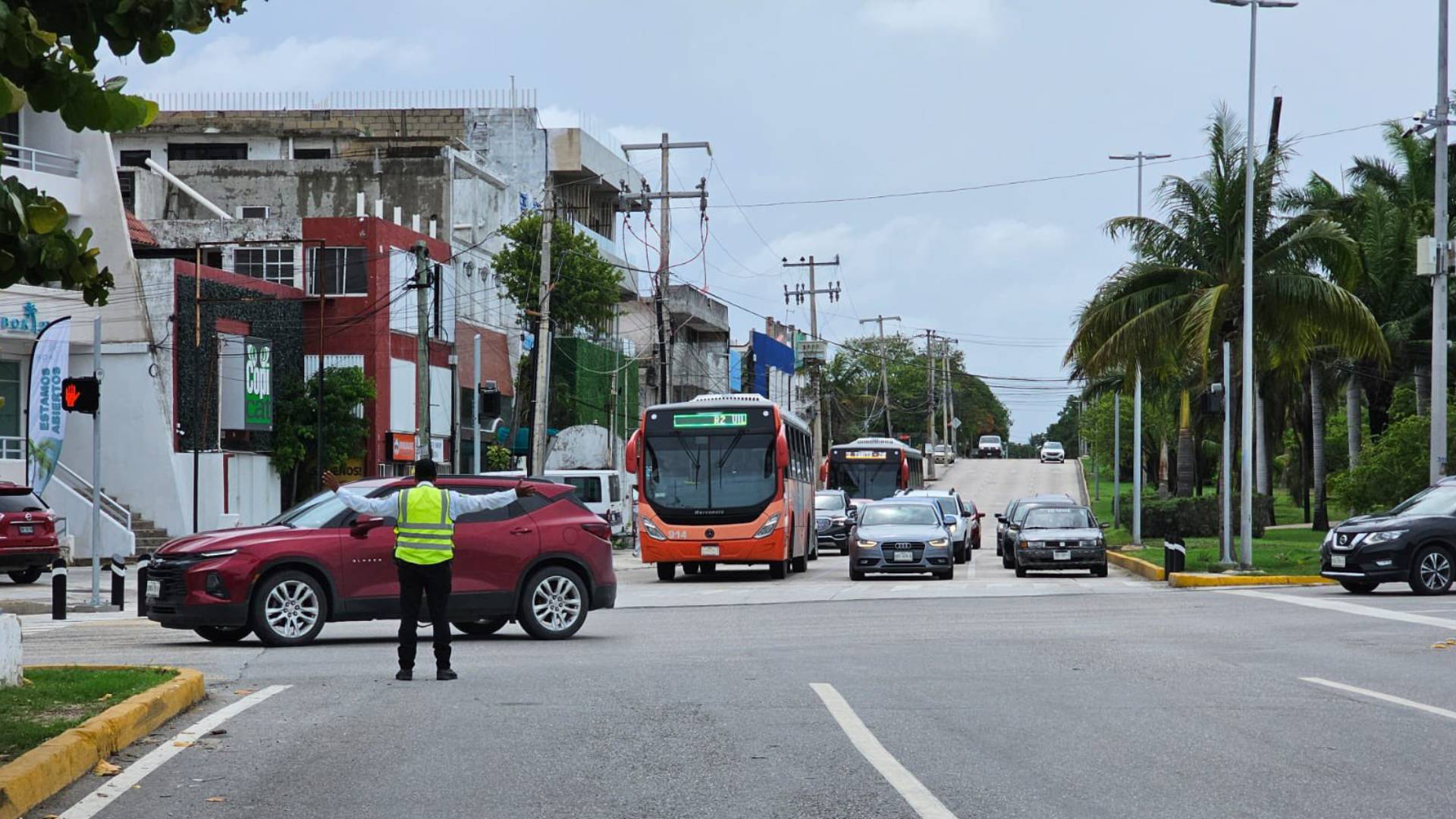 Esta es la RUTA ALTERNA para circular por el Boulevard Kukulcán en ...