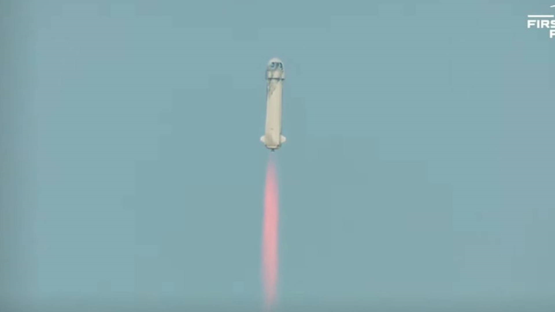 Jeff Bezos finalizó con éxito su viaje al espacio a bordo de la nave ...