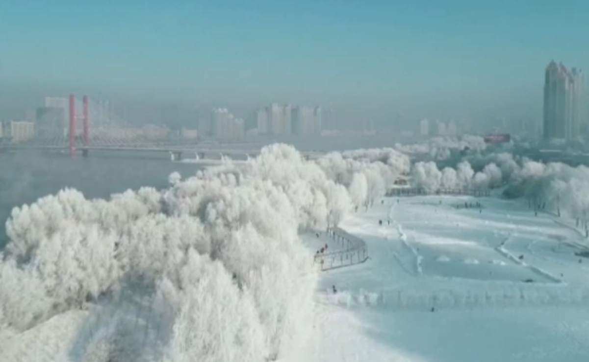 Nevada en China deja impresionantes paisajes en el río Songhuajiang