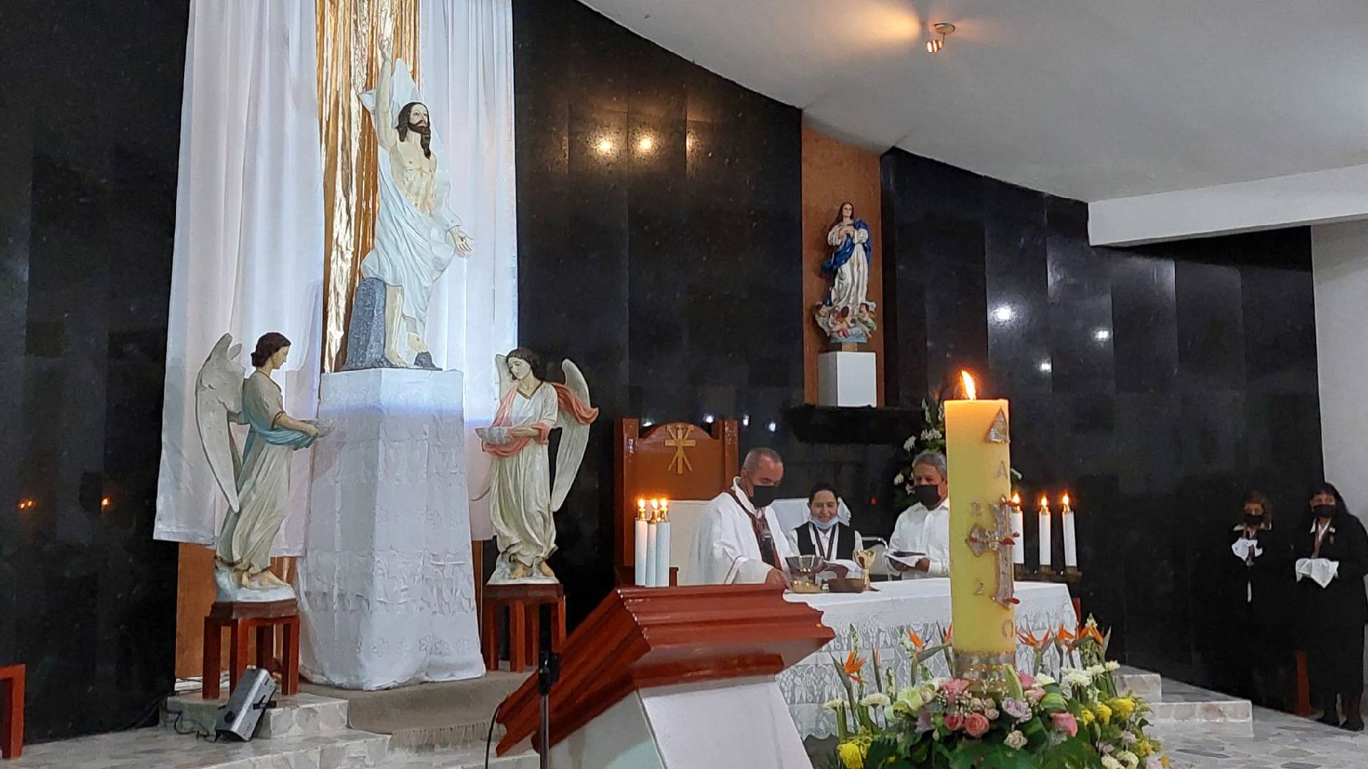 Vigilia Pascual y Misas de Resurrección León 2025: Horarios por templo