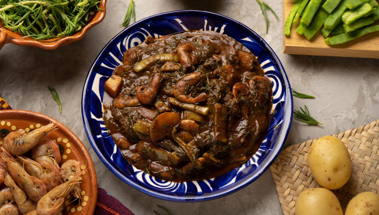 Receta fácil para preparar romeritos deliciosos