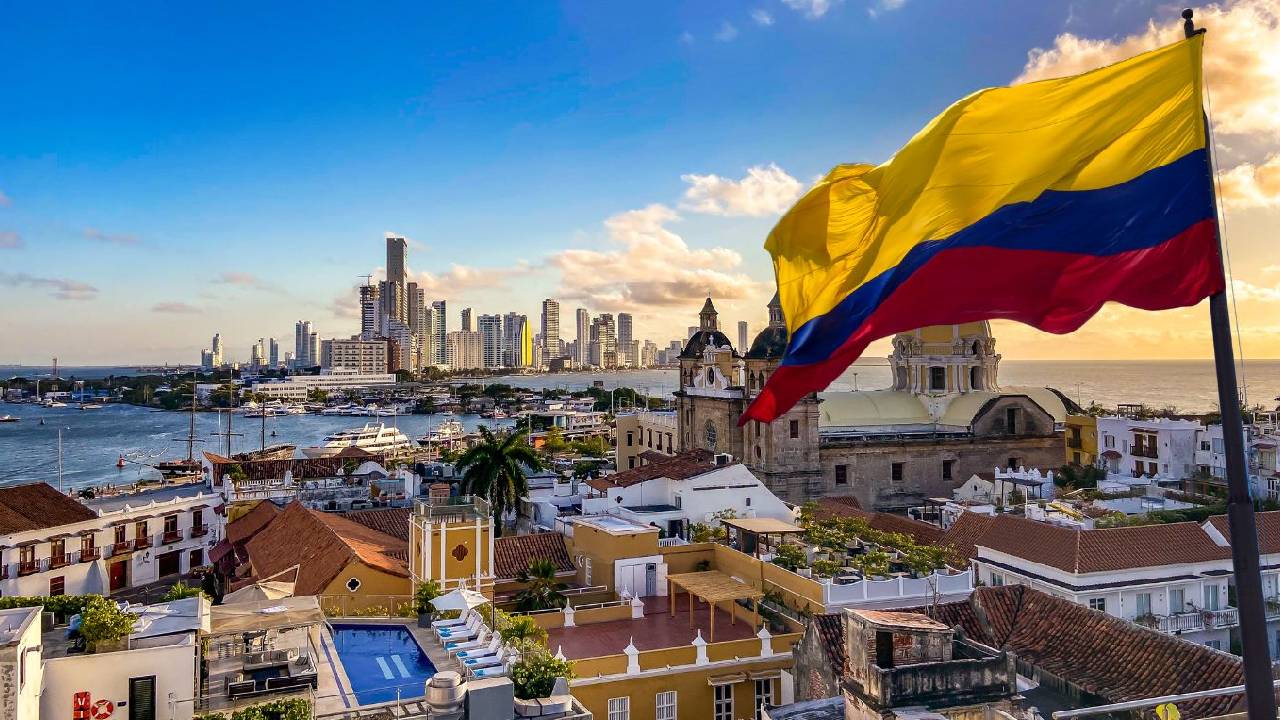¿Cuánto cuesta un viaje a Colombia en 2025?
