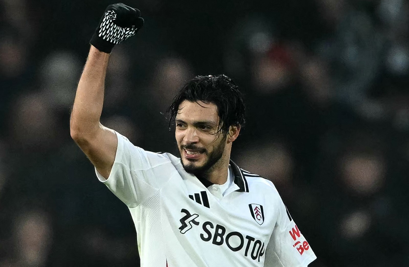 Raúl Jiménez despierta el interés de otro club: ¿Lo dejará ir el Fulham?