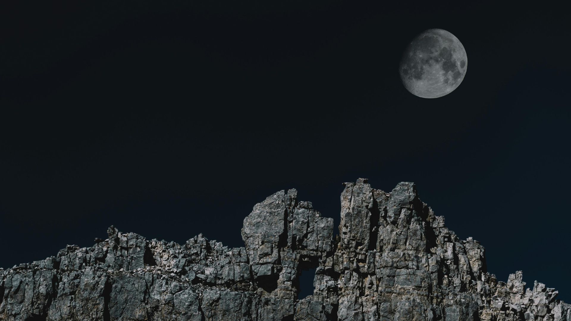 ¿Qué es el regolito lunar y por qué es importante para la NASA?