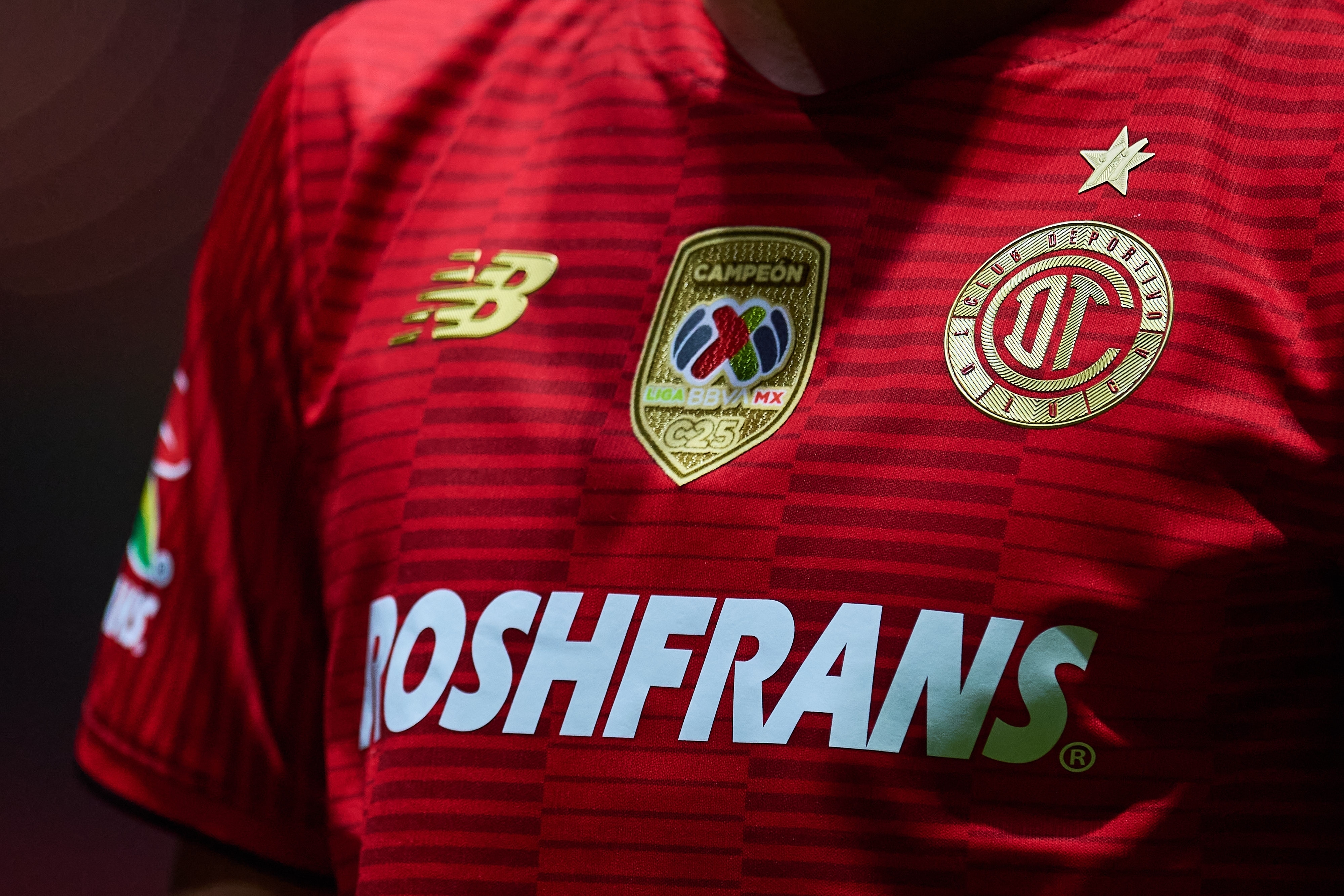 Toluca lanza oferta por Santiago Simón, mediocampista de River Plate