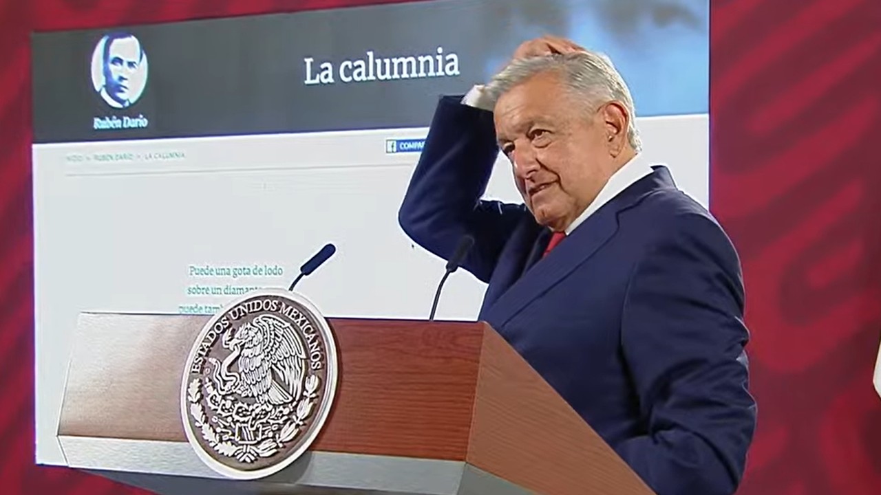 AMLO sobre libros: Mi honestidad es mi escudo protector
