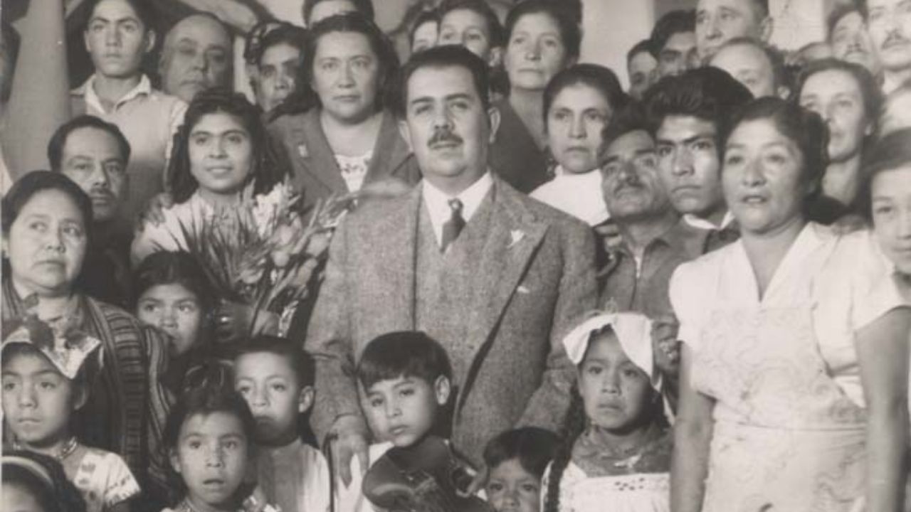 ¿Quién fue el primer presidente en gobernar durante 6 años en México?