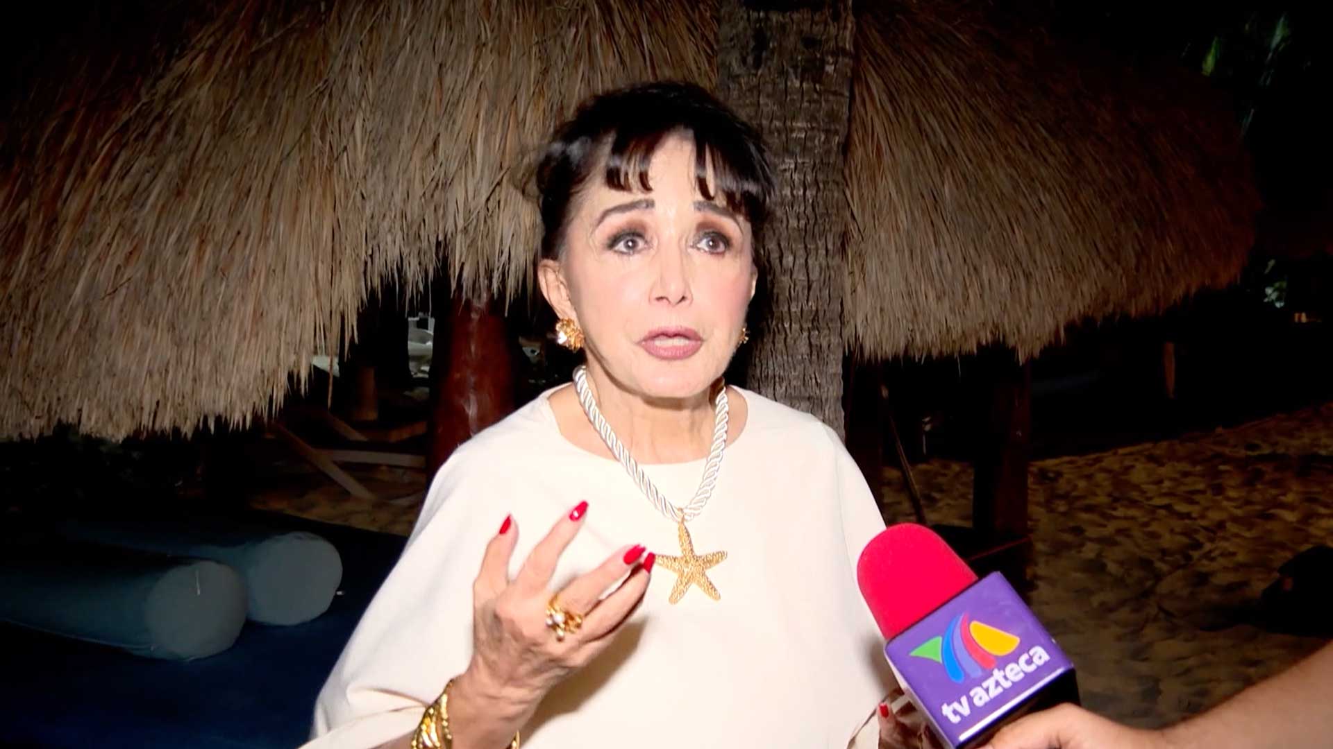 ¡Así reconocieron la trayectoria de María Antonieta de las Nieves!