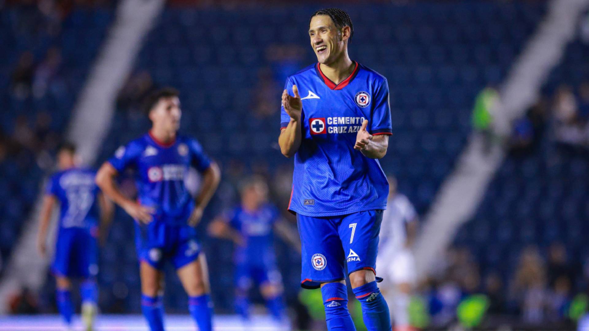 Antuna busca ser el primer campeón de goleo mexicano para Cruz Azul en ...