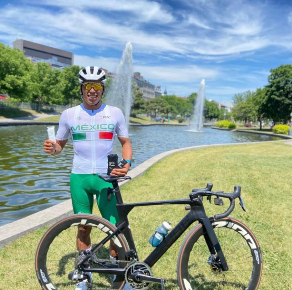 Irving Pérez triatleta morelense que podría ir a París 2024
