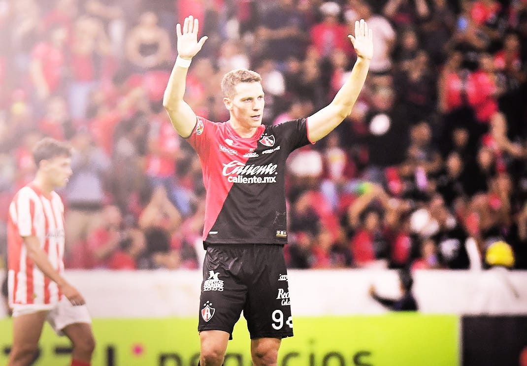 Julio Furch pone por encima el campeonato con Santos que el ...