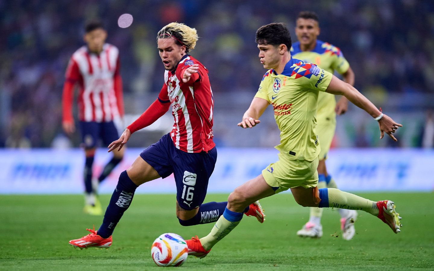 El árbitro central para el juego de ida de Concachampions Chivas vs ...