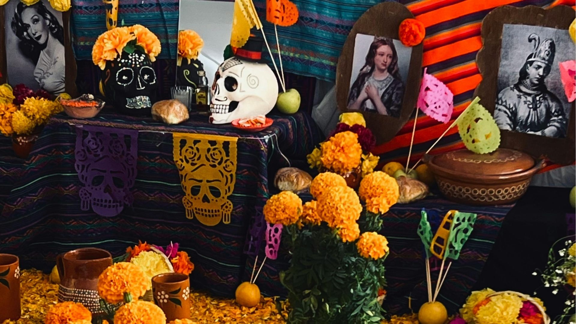 7 alimentos que no deben faltar en tu ofrenda del Día de Muertos