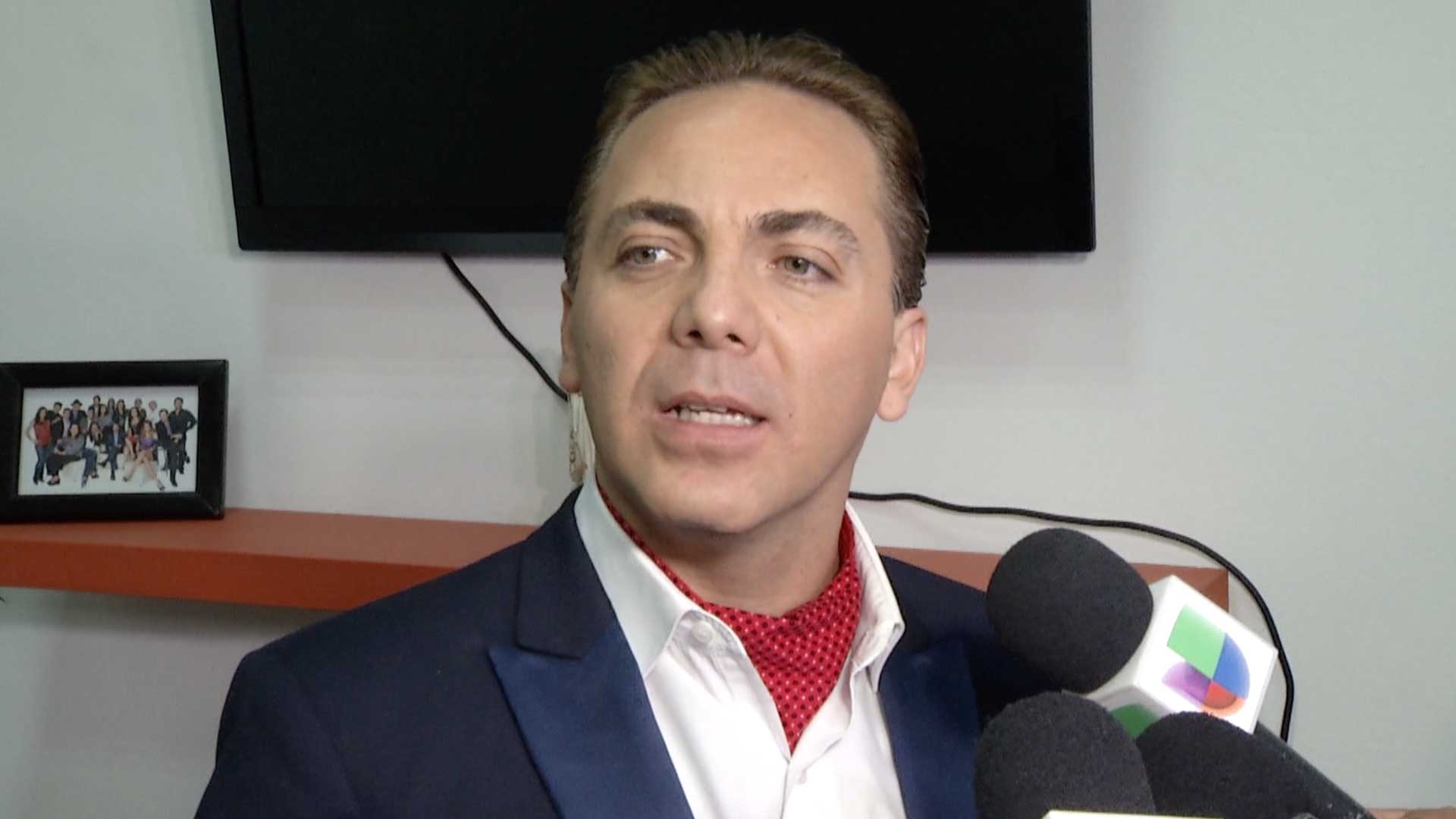 Cristian Castro confirma boda con Mariela Sánchez