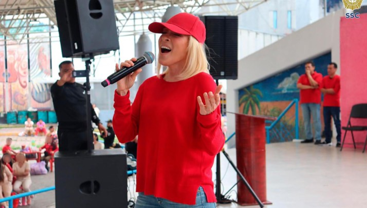 Yuri defiende a Fernanda del Castillo tras las críticas que recibó por su físico