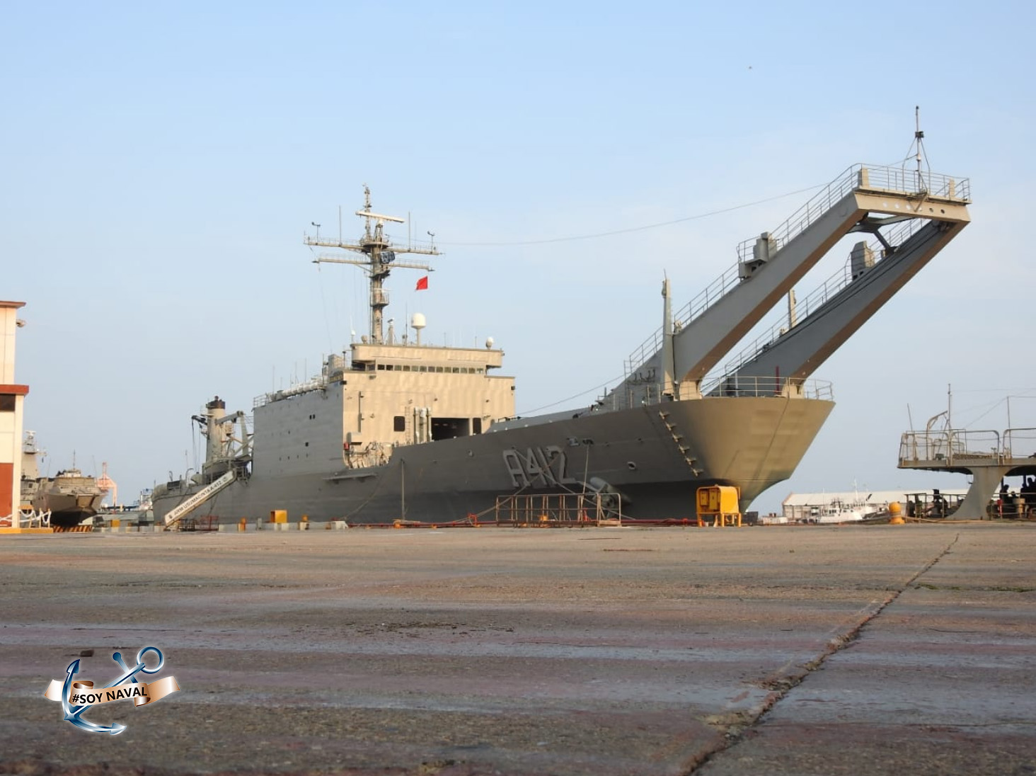 Senado avala que la Marina controle los puertos