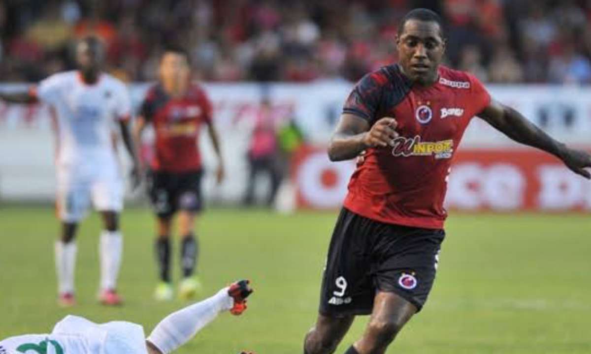 Luis Tejada, exjugador de los Tiburones Rojos, muere a los 41 años