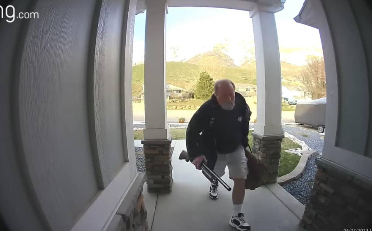 Jeffrey Roberts viajó 12 horas para matar a su hermano