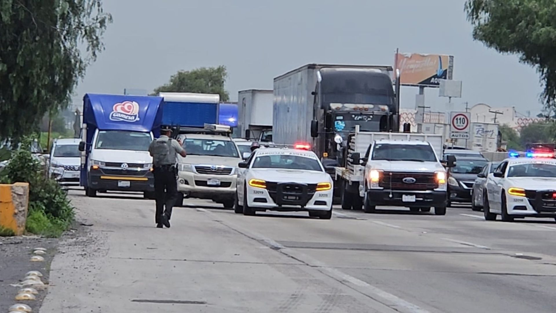 Cierre parcial en la autopista México-Querétaro por toma clandestina