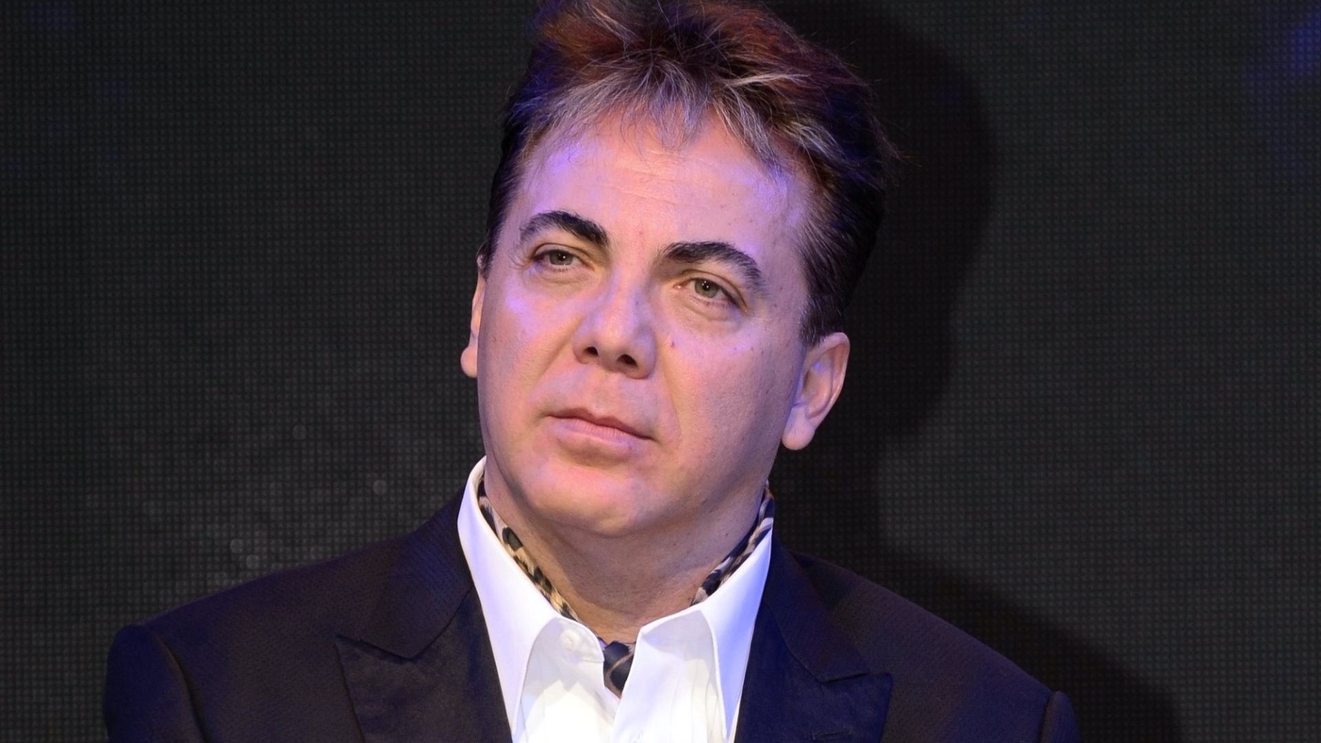 Con 49 años, Cristian Castro está estudiando la preparatoria